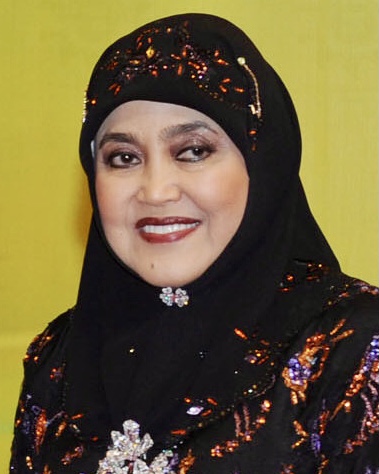 Queen Saleha - World First Ladies